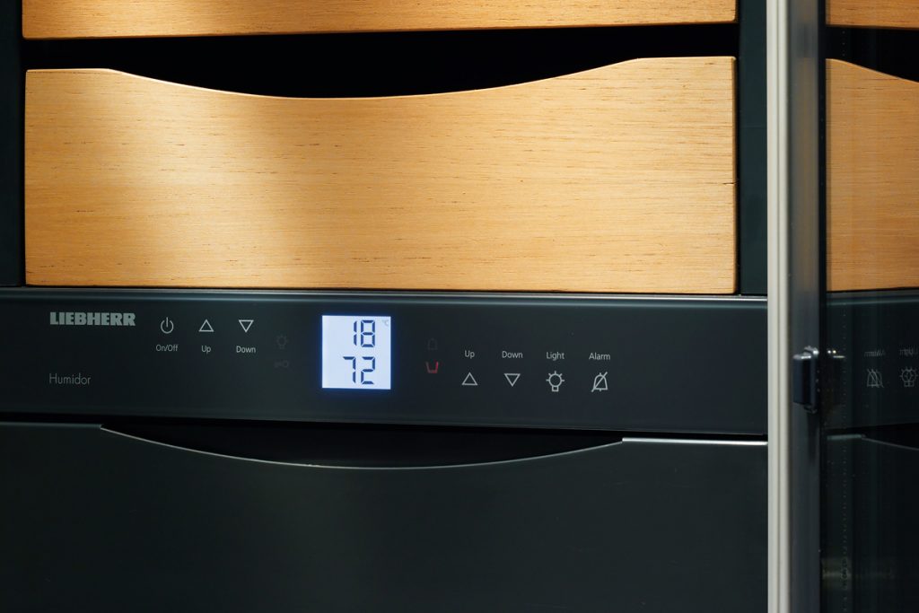 ZKes 453 Humidor – Liebherr Shop